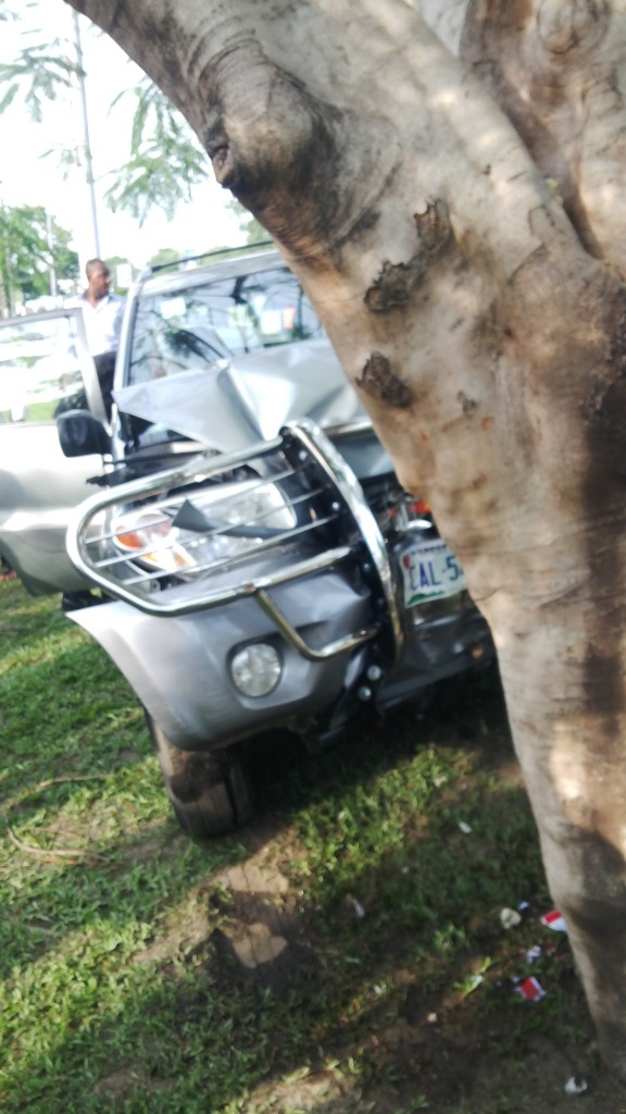 Lady Learner Crashes Car in Calabar – CrossRiverWatch